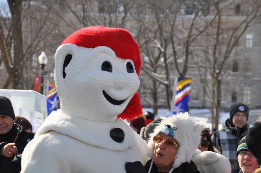 What does Bonhomme wear? - Quebec City 101